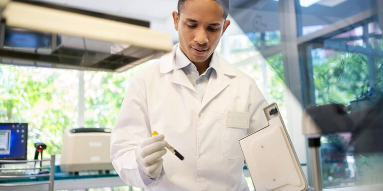 What Does a Forensic Pathologist Do? | SGU