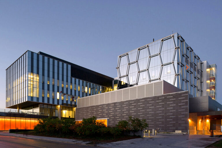 Direct Entry MD Program – SGU + University of Waterloo Medical School Track